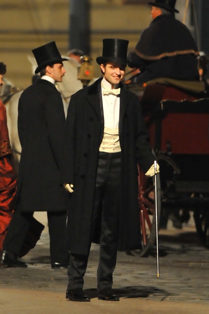 HQ Pics of Rob as Georges Duroy – Robert Pattinson Australia